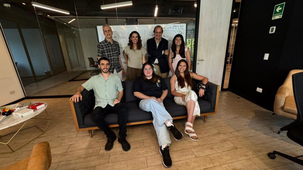 NetSense Lab: la startup nacida en la FCOM UC que apuesta por la reputación digital - Facultad ...